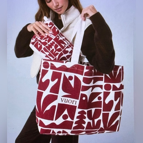 Vuori | Bags | Nwt Vuori Oversized Limited Edition Holiday Tote Bag ...